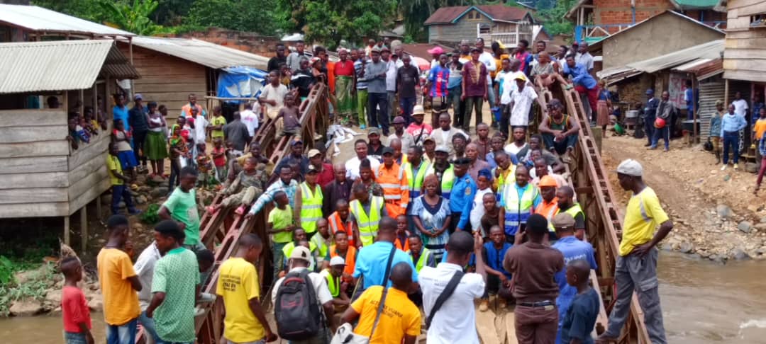 Mwenga : l’office des routes réhabilite le pont Kibe pendant 45 jours ...