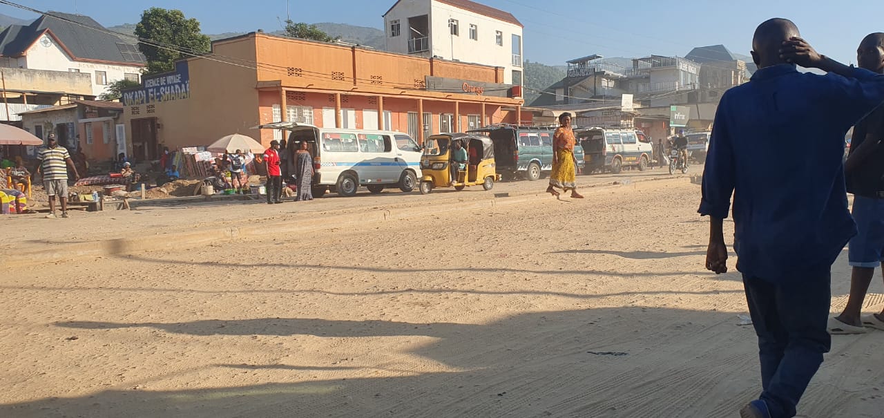 Sud-Kivu : Le trafic reprend timidement sur la route Bukavu-Uvira - Le ...